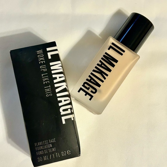 IL MAKIAGE | Makeup | Il Makiage 2 Woke Up Like This Foundation | Poshmark